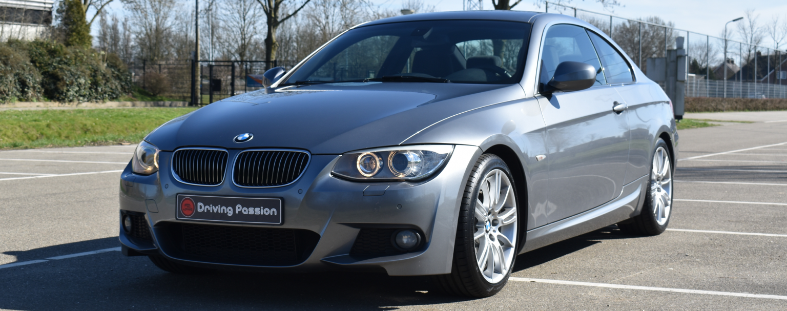 BMW 325i Coupé M-Sport E92 - Driving Passion